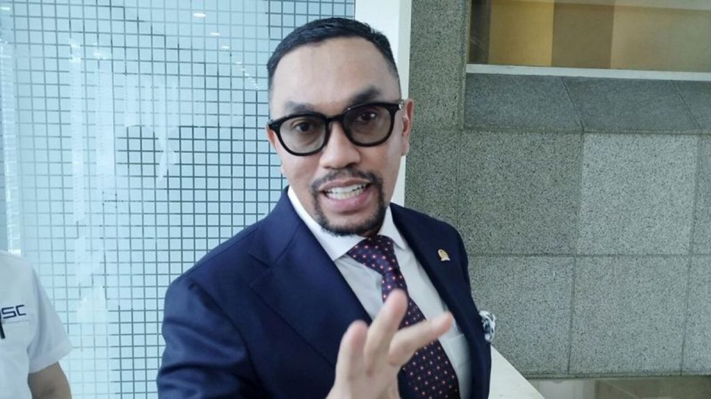 Sidang Perdana MKD DPR Bahas Kasus Sahroni dan Uya Kuya Hari Ini ...